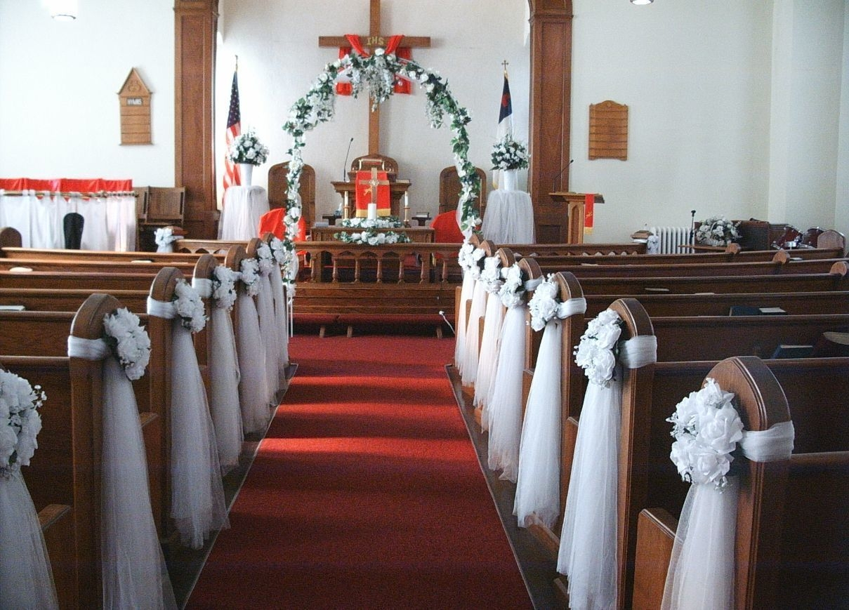 24+ Elegant Photo of Simple Church Wedding Decorations - denchaihosp.com